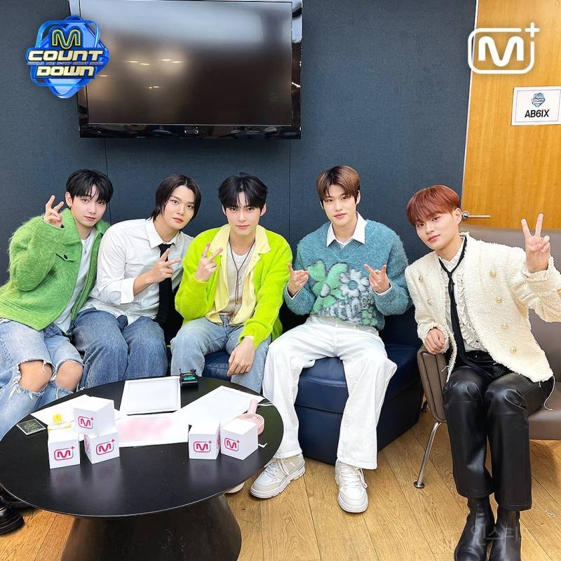 오늘자 실트탄 엠카운트다운 3MC 대친소 샤인머스캣 사건 - 인스티즈(instiz) 이슈 카테고리