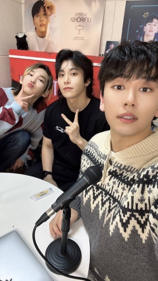 [잡담] JBJ 노태현 김상균 켄타 서로 팬미팅 게스트로 보은하는걸 보니깐 훈훈하다ㅎㅎ - 인스티즈(instiz) 연예 카테고리