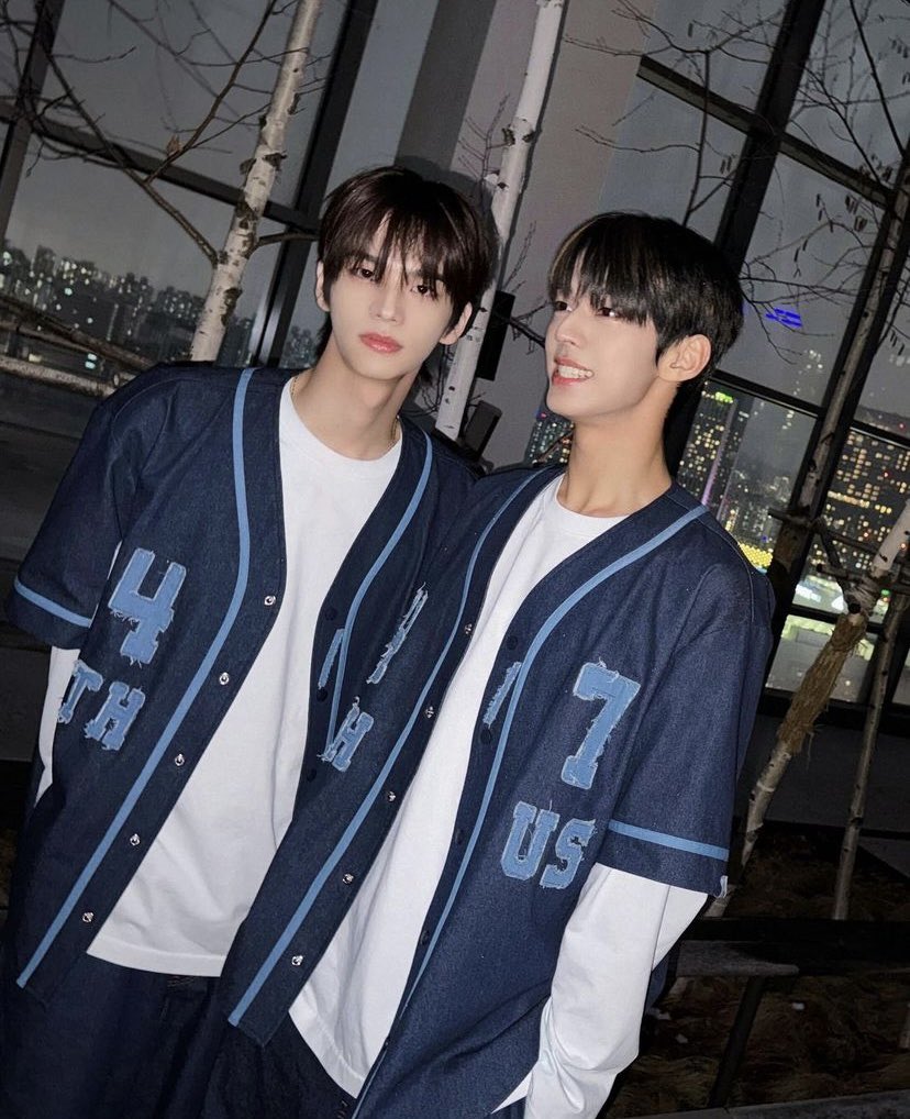 [잡담] 투어스 신유도훈 투샷 미친 - 인스티즈(instiz) 연예 카테고리