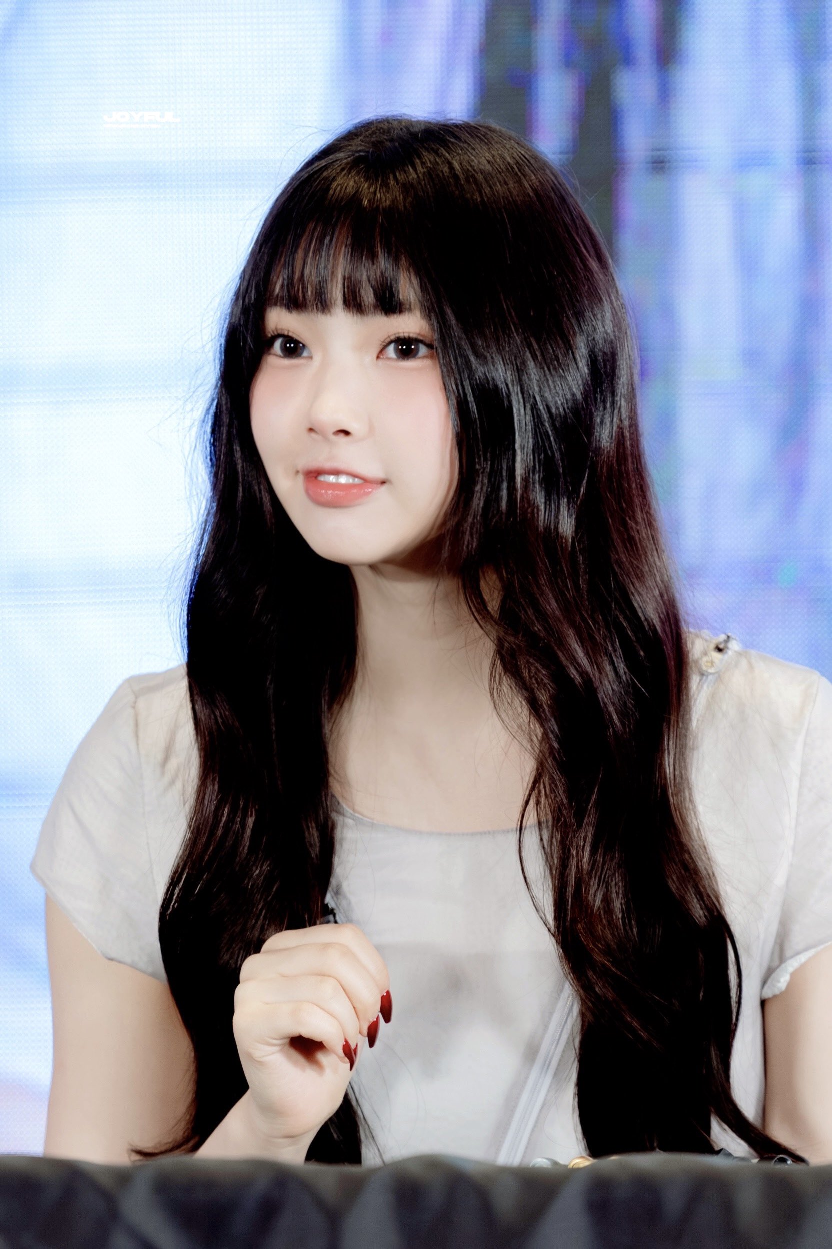 [잡담] 뉴진스 혜인 최근 갭차이 웃음만 나옴 - 인스티즈(instiz) 연예 카테고리