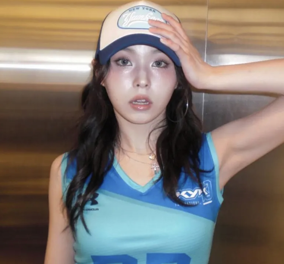 [마플] 닝닝 모자 화제되니까 여돌들 많이 쓰고 나오네 - 인스티즈(instiz) 연예 카테고리