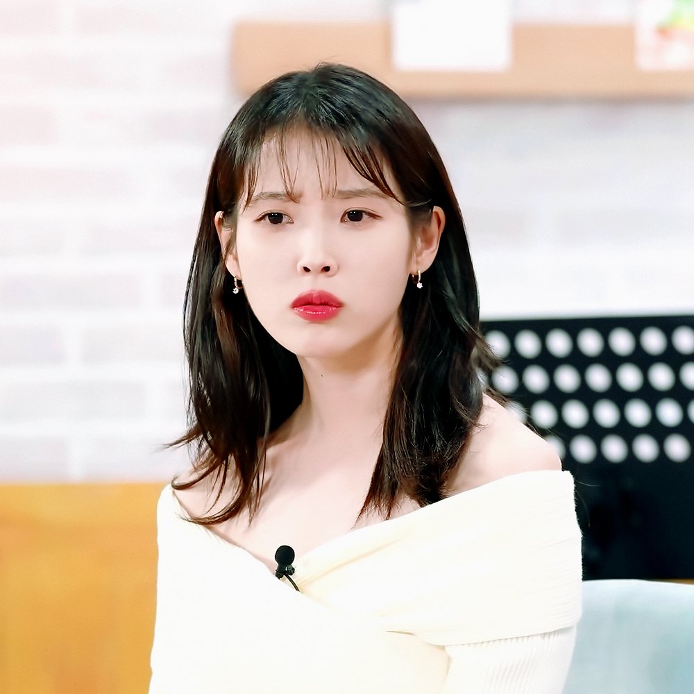 [잡담] 아이유 이표정 윈터 느낌있지않아???? - 인스티즈(instiz) 연예 카테고리