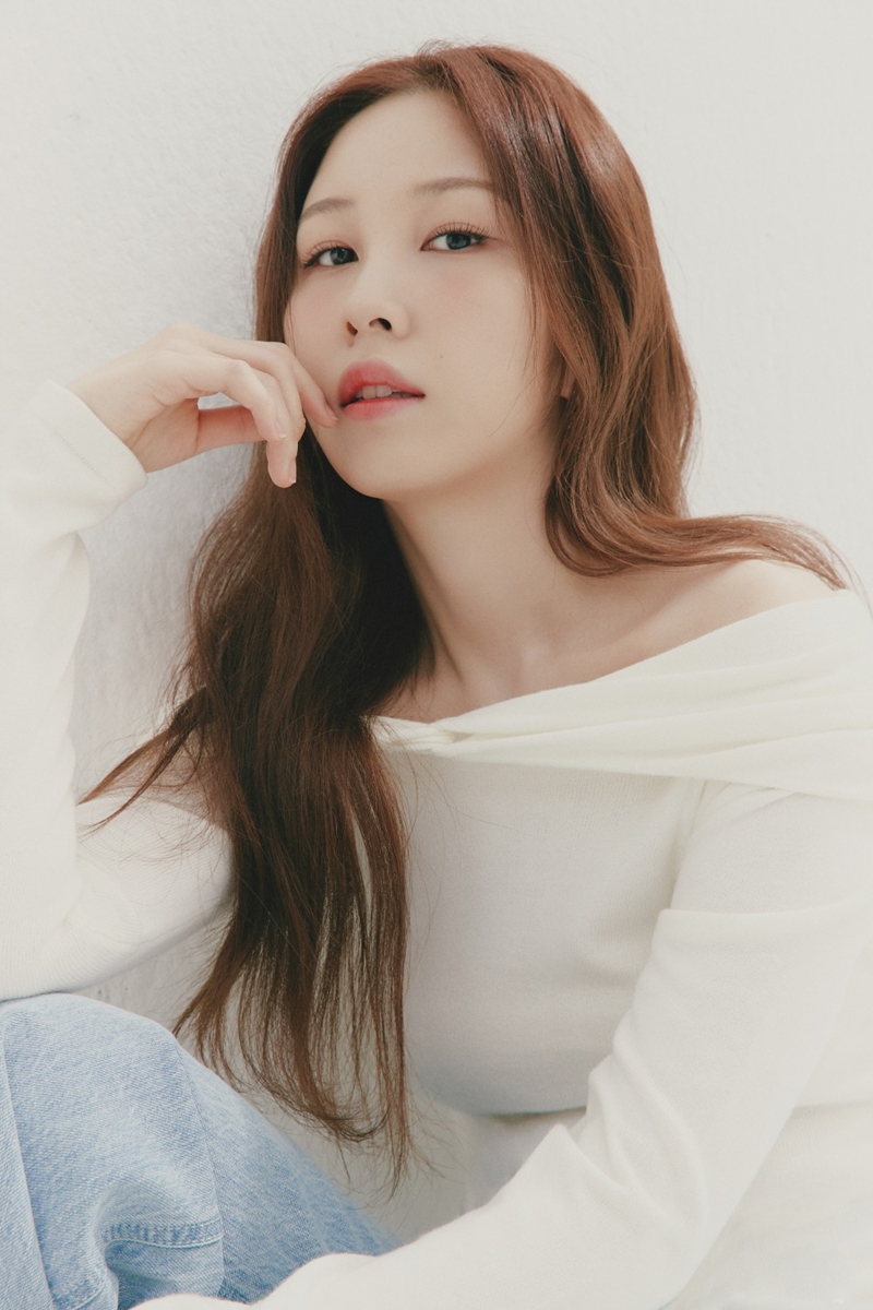 [잡담] 권진아, 신생 어나더와 전속계약…상반기 정규 발매 예고[공식] - 인스티즈(instiz) 연예 카테고리