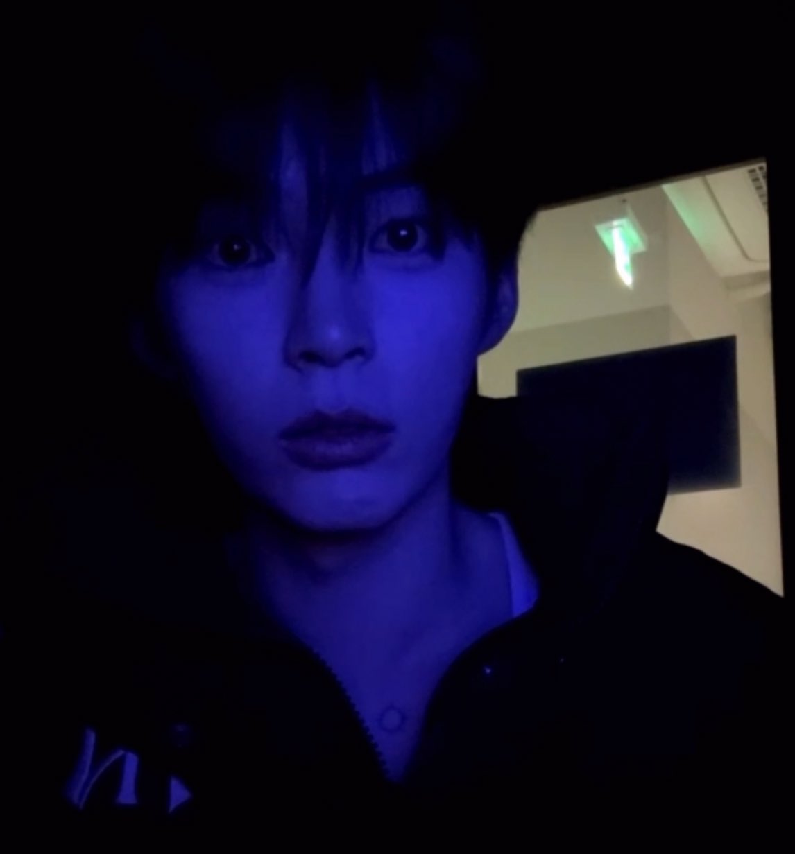 [잡담] 성한빈 파란모니터 영원히 이해 못하는 중ㅋㅋㅋㅋㅋㅋㅋ - 인스티즈(instiz) 연예 카테고리