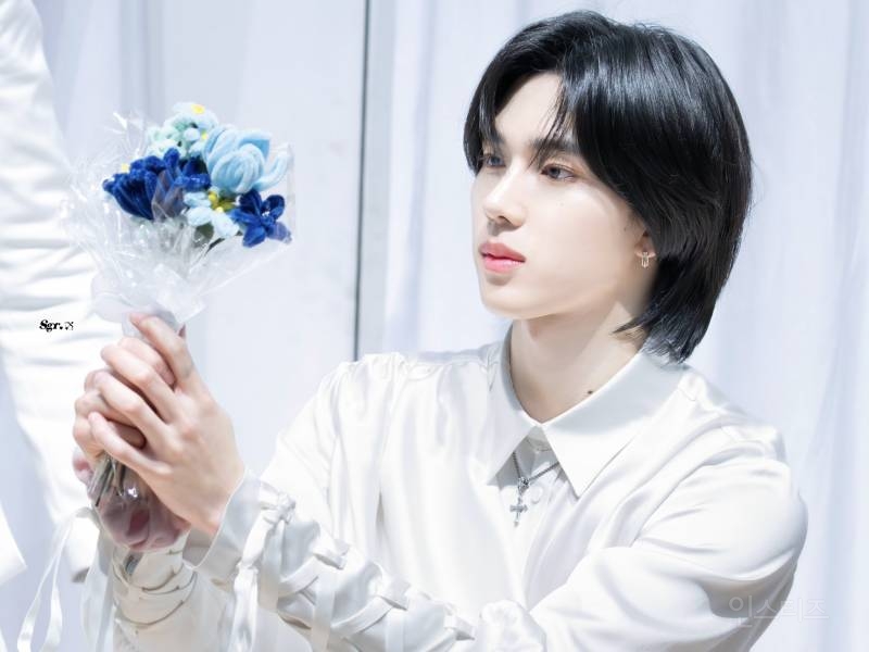 생긴건 차도남인데 하는행동은 귀여운 남돌.twt - 인스티즈(instiz) 이슈 카테고리