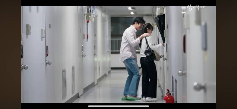 [잡담] 이거 가방 어디껀지 아는 익? ㅠㅠ - 인스티즈(instiz) 일상 카테고리