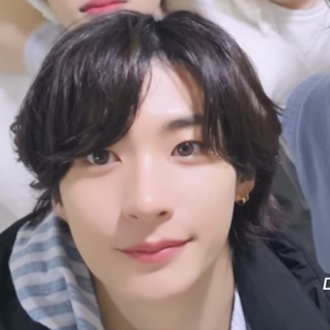 [잡담] 앤톤이가 고고마 달라는데 ??? - 인스티즈(instiz) 연예 카테고리