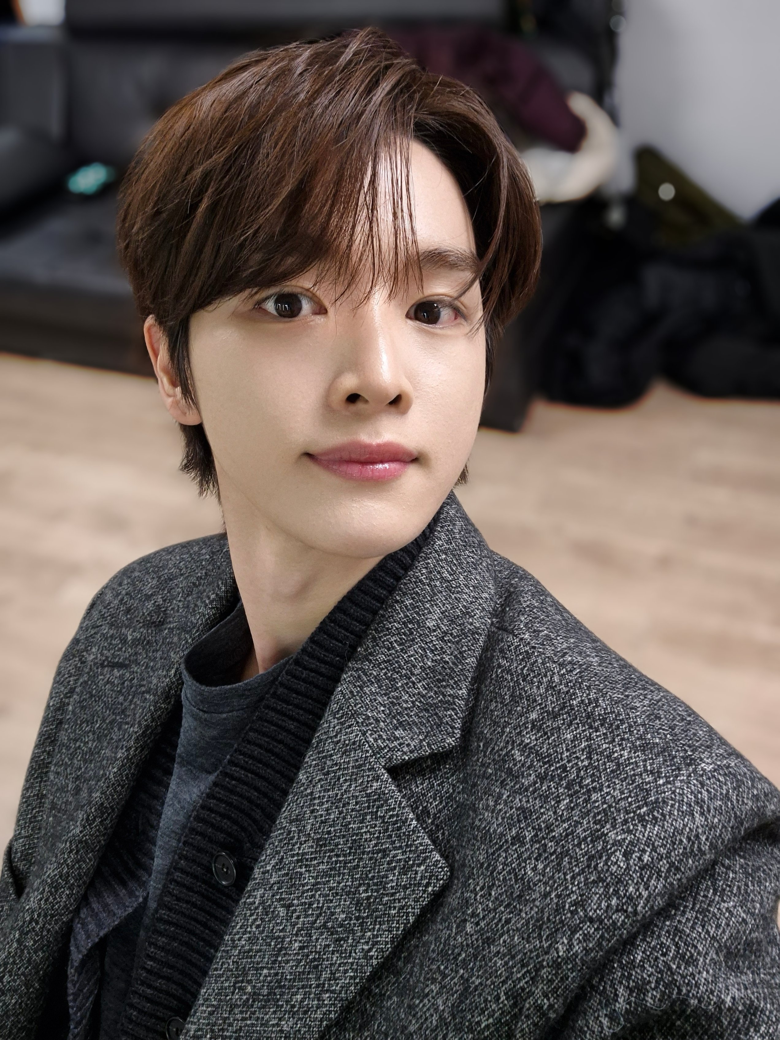 [잡담] 성찬이 위버스에서 개 잘생김 - 인스티즈(instiz) 연예 카테고리