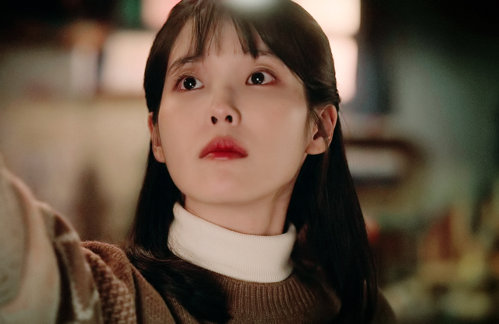 [잡담] 폭싹 금명이가 충섭이 그린 본인 자화상 확인하는 씬에서 너무 예쁘지 않아? - 인스티즈(instiz) 드영배 카테고리