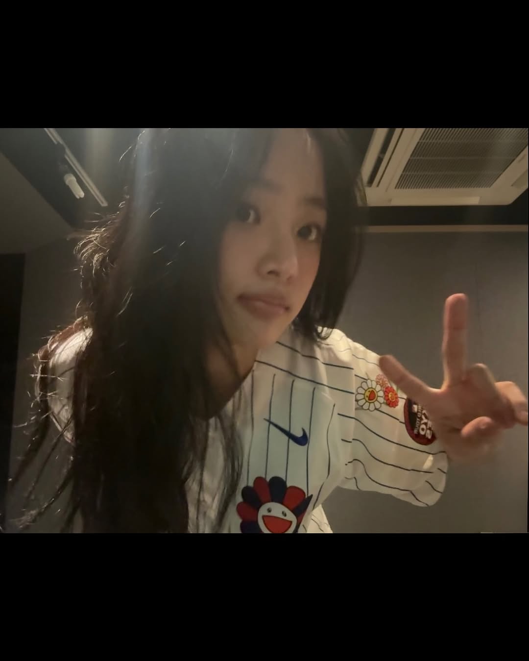 [잡담] NJZ(뉴진스) 무라카미 다카시 x MLB 월드 투어 도쿄 시리즈 리미티드 에디션 컬렉션 보내주셨나봐 - 인스티즈(instiz) 연예 카테고리