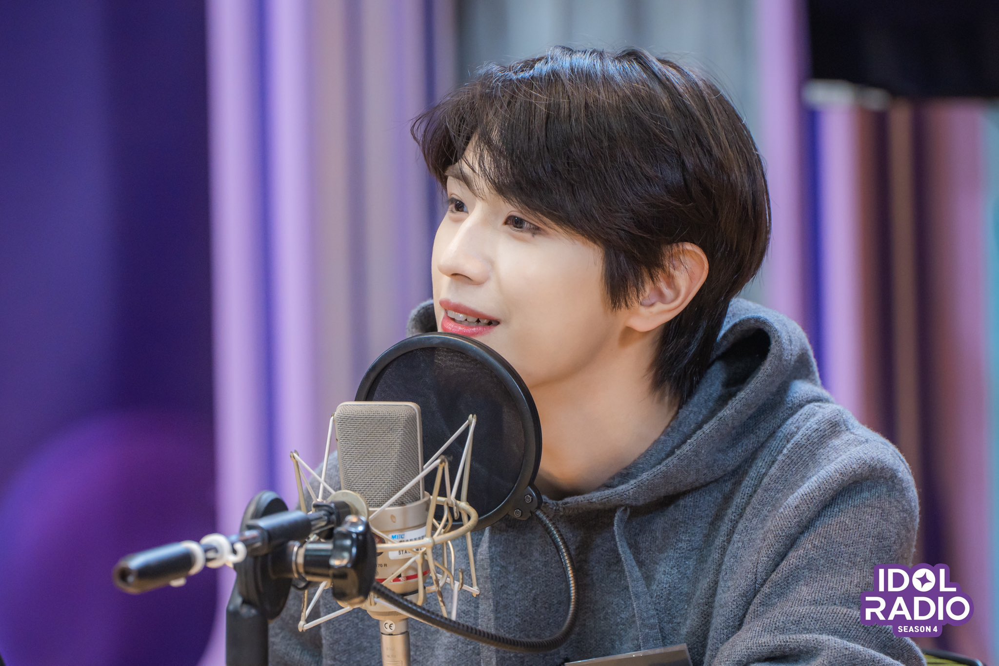 [잡담] 김용희 옆태는 반칙아니냐 이거 - 인스티즈(instiz) CIX 카테고리