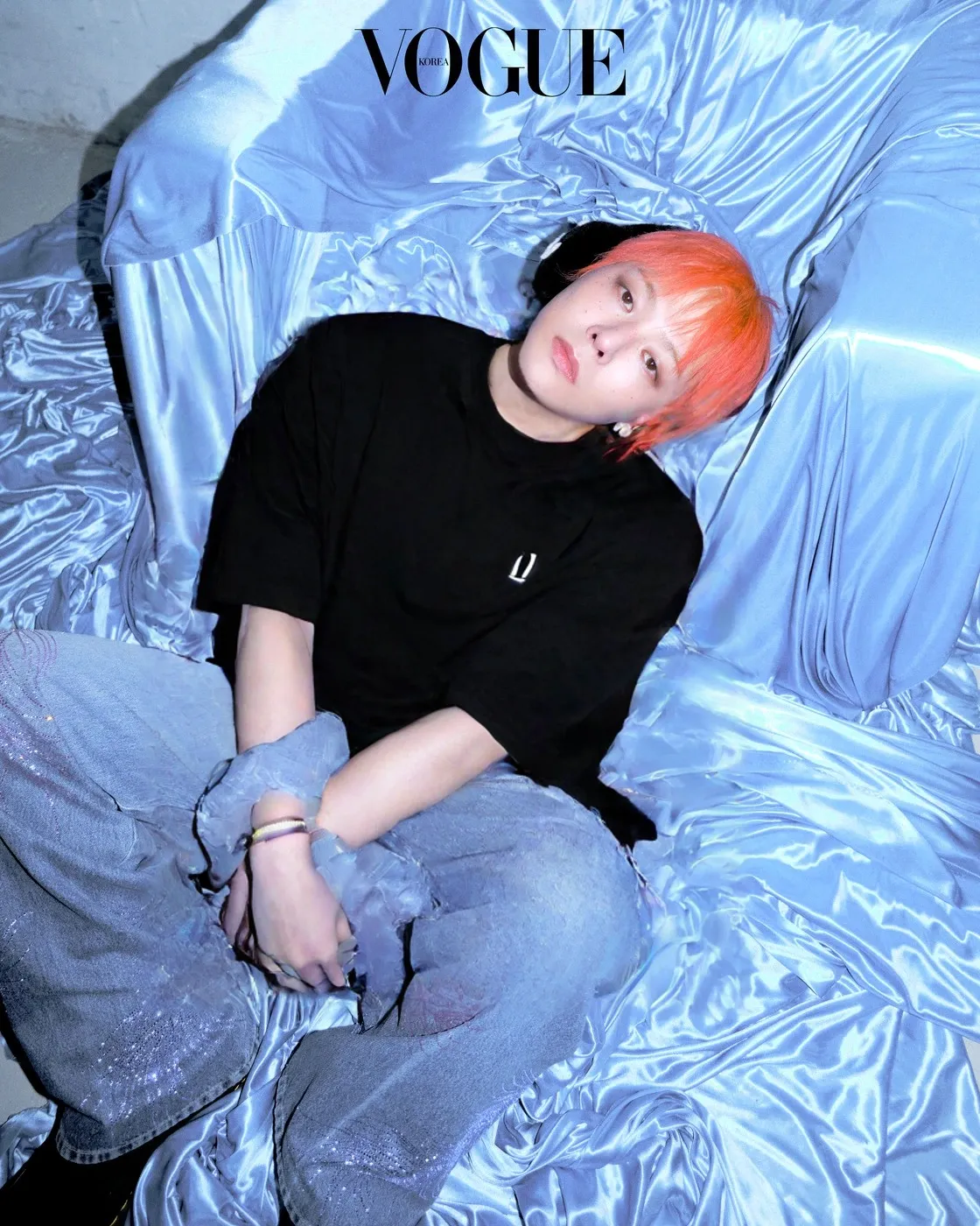 [잡담] 지드래곤 콘서트 MD착샷 (AI버전) - 인스티즈(instiz) 연예 카테고리