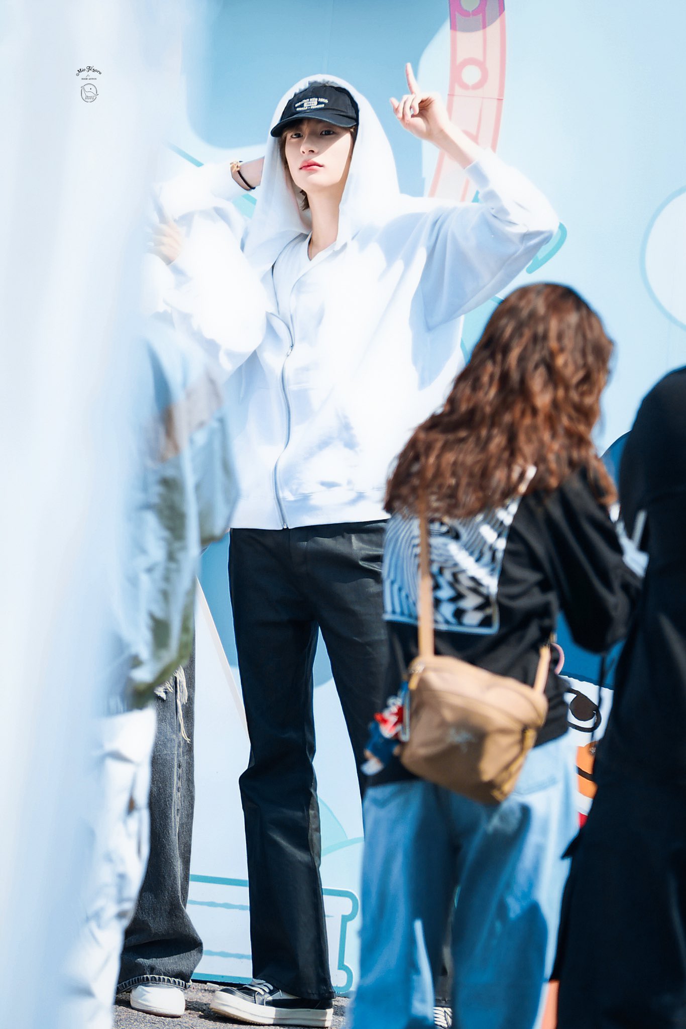 [잡담] 아니 앤톤이 184cm 멍롱이었네 - 인스티즈(instiz) 연예 카테고리