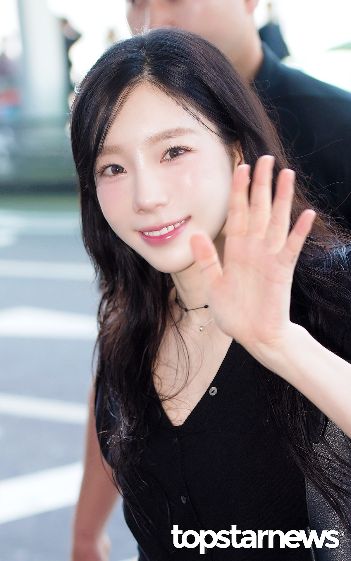 [잡담] 태연 출국 올블랙 너무이쁘다 - 인스티즈(instiz) 연예 카테고리