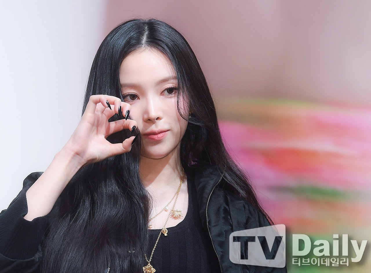 [정보/소식] 미야오 나린 디올 행사 포토콜 - 인스티즈(instiz) 연예 카테고리