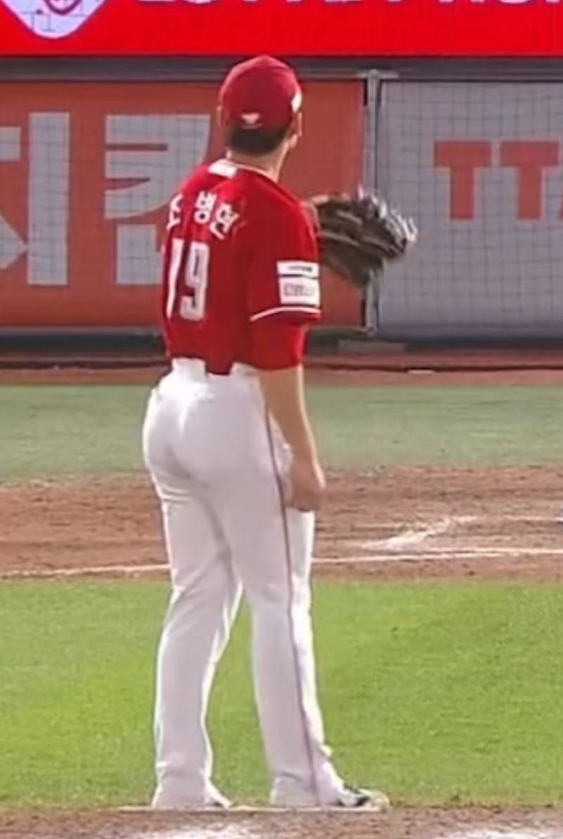 [잡담] 엉섹투 남미하체 조방댕 - 인스티즈(instiz) SSG 카테고리