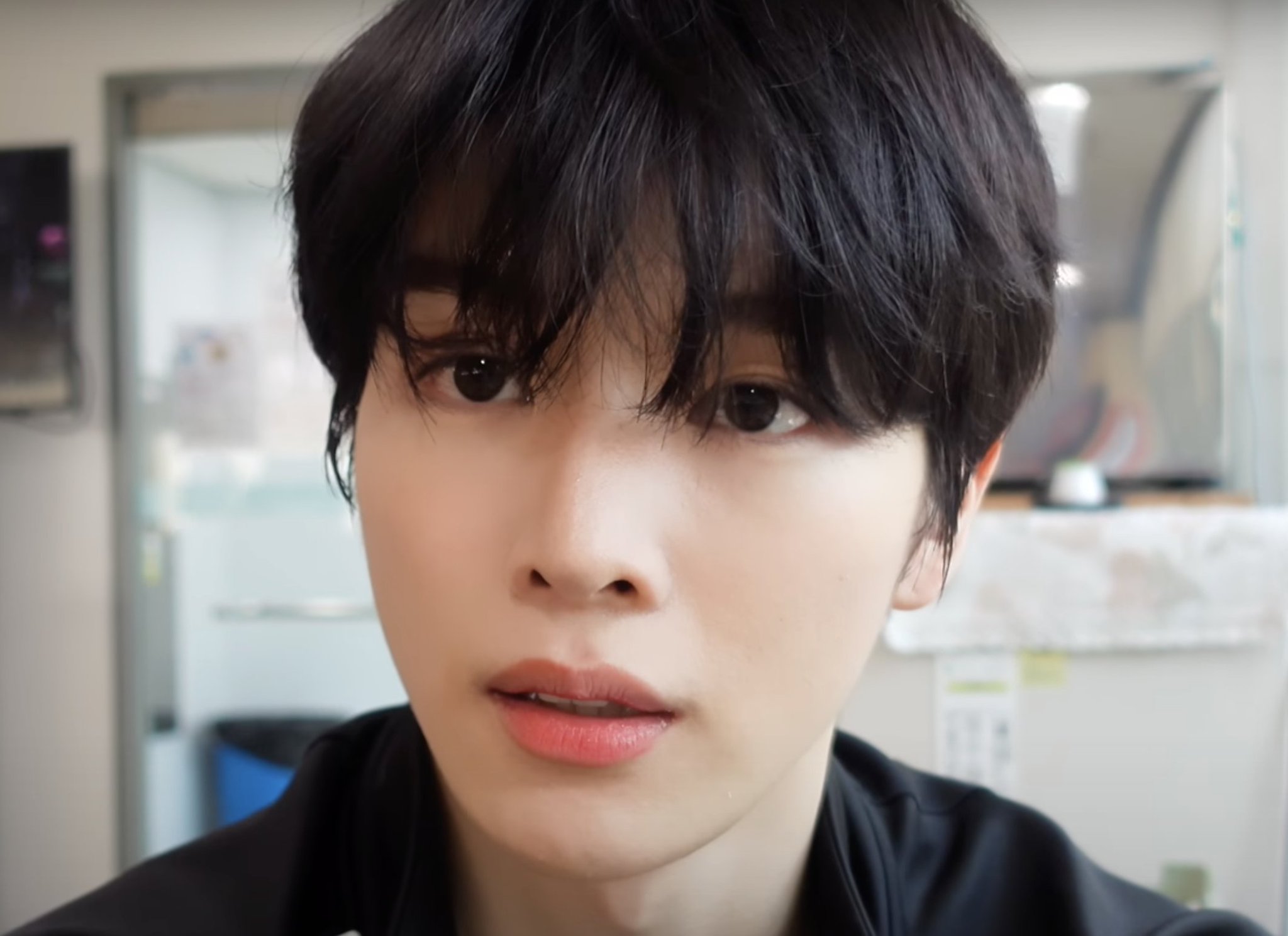 와 미친 어제 성찬 자컨 얼굴 뭐야 - 인스티즈(instiz) 연예 카테고리