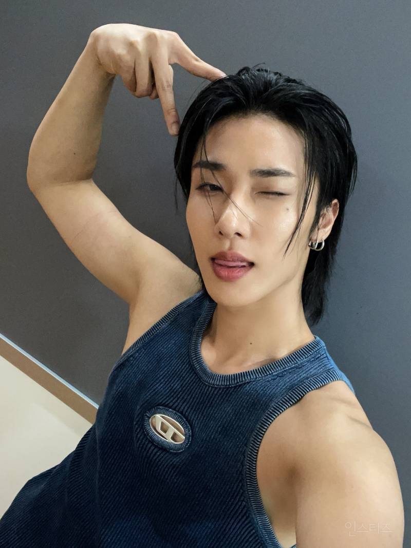 섹시 기타리스트 캐치더영 기훈 - 인스티즈(instiz) 이슈 카테고리