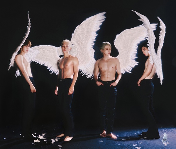 [정보/소식] CIX, 상탈 순백의 날개 '파격'...신보 콘셉트 포토 공개 - 인스티즈(instiz) 연예 카테고리