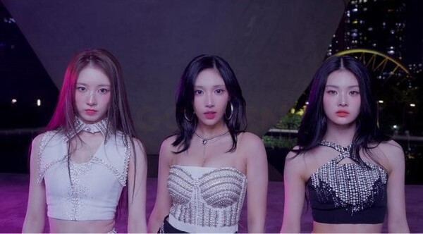 '헌트릭스 완벽 변신'…라잇썸 상아·초원·주현, 'Golden' 커버로 추석·한글날 빛냈다 - 인스티즈(instiz) 연예 카테고리