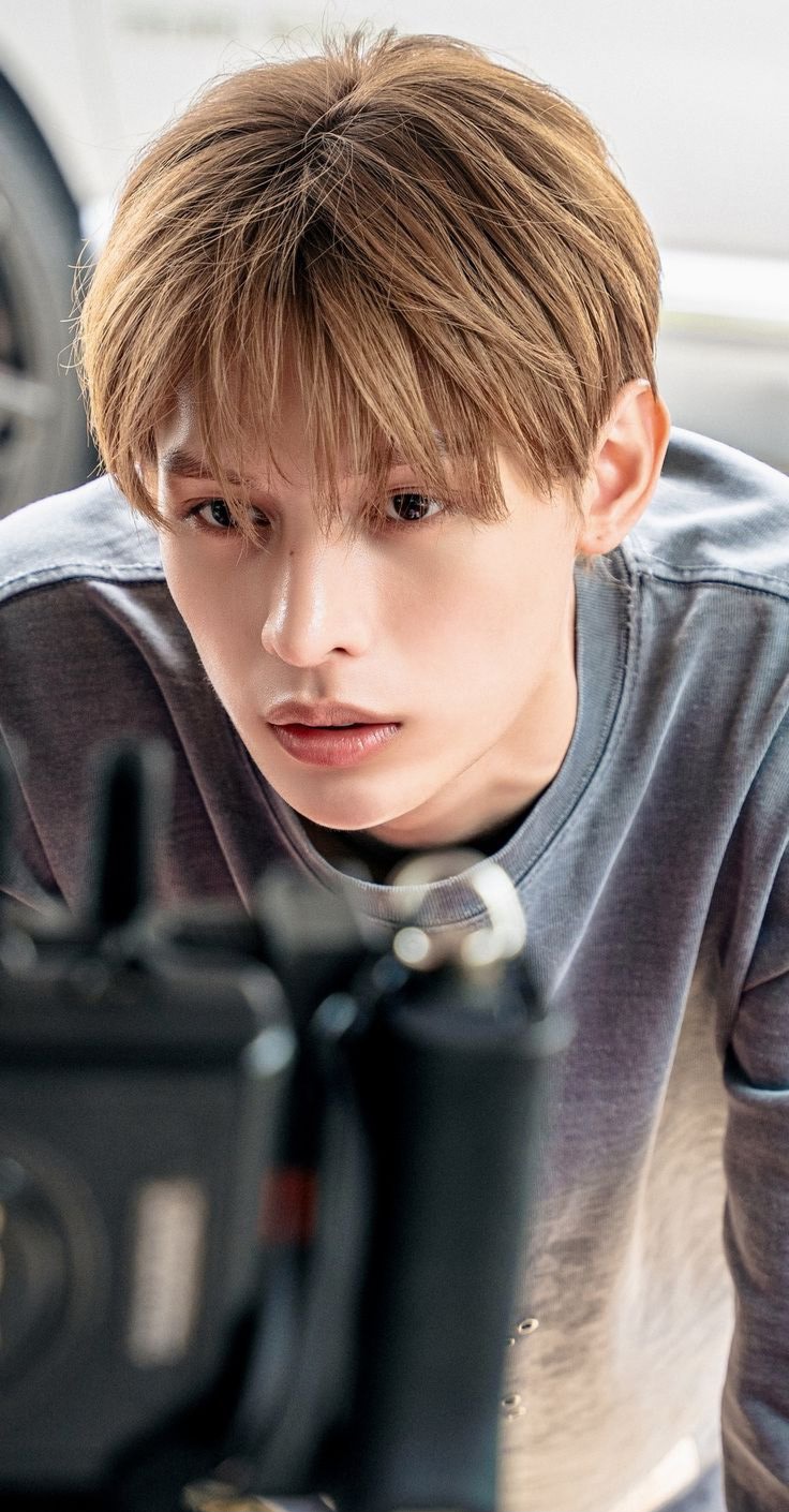 코르티스 제임스 얼굴골격이 ㄹㅇ 개미쳤음 - 인스티즈(instiz) 연예 카테고리