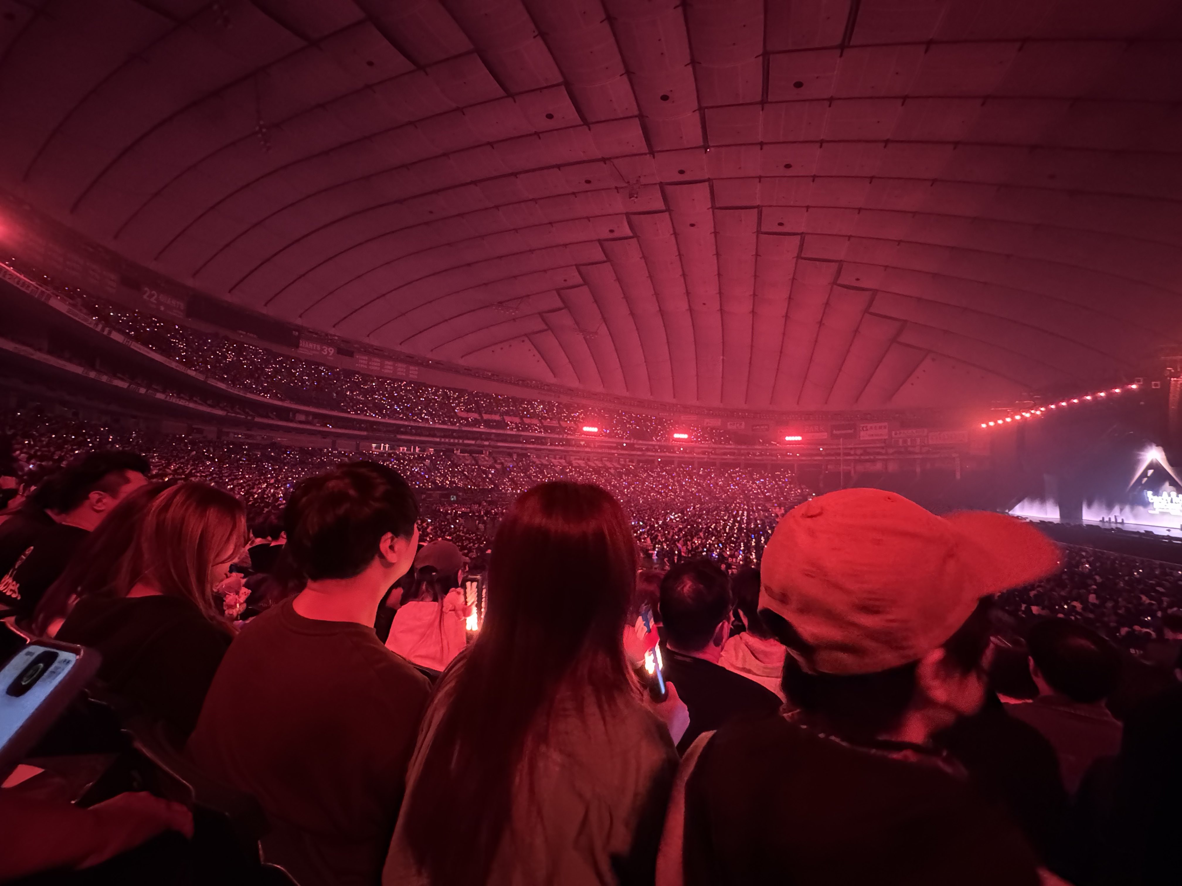 르세라핌 도쿄돔 현장 사진! - 인스티즈(instiz) 연예 카테고리