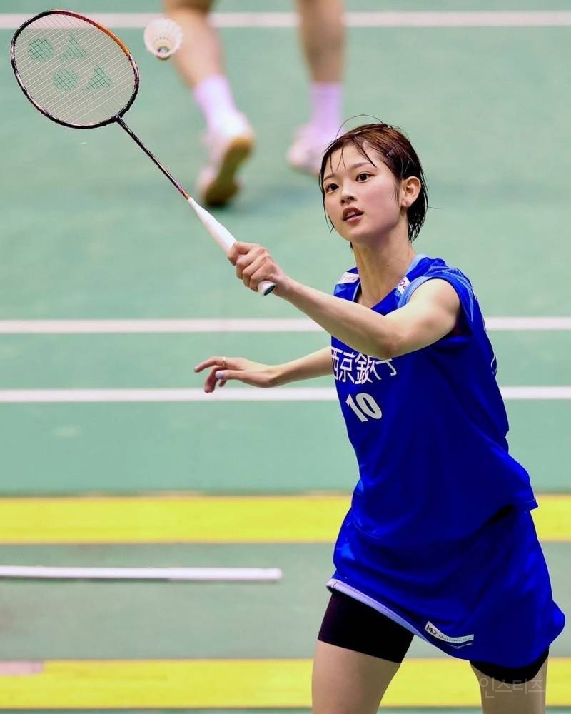 귀엽게 생긴 일본 배드민턴 선수.jpg - 인스티즈(instiz) 이슈 카테고리