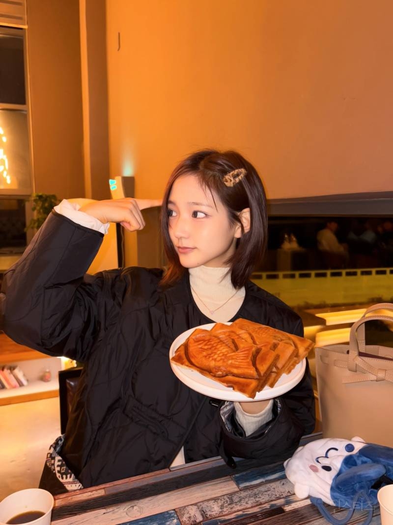 이마가 진짜 동글하게 예쁘다는 여돌 - 인스티즈(instiz) 이슈 카테고리