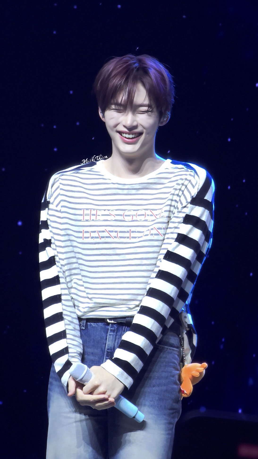 성한빈 웃는거 비니니랑 똑같아 너무 귀여워 - 인스티즈(instiz) 연예 카테고리