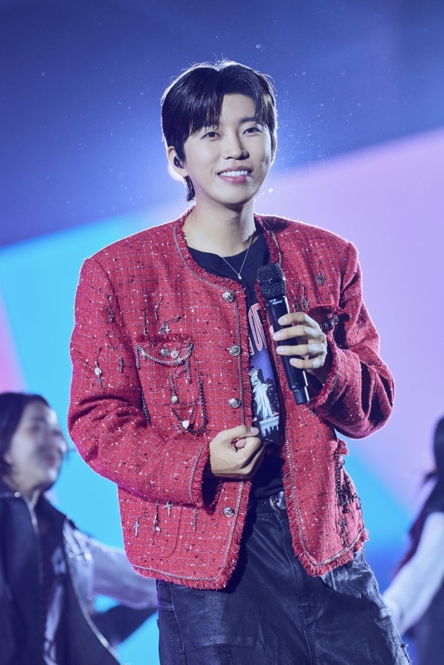 [정보/소식] [SW뮤직] 콘서트 중계도 '무료'…임영웅의 통 큰 결단 - 인스티즈(instiz) 연예 카테고리