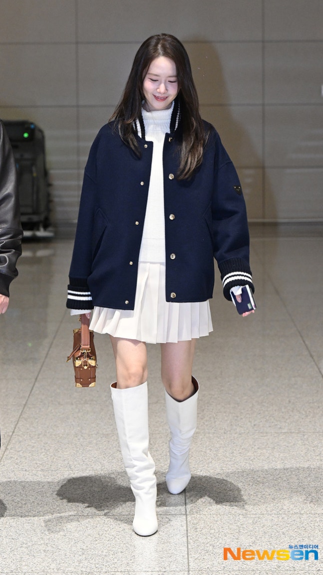 251122 임윤아 대만 출국 기사사진 - 인스티즈(instiz) 드영배 카테고리