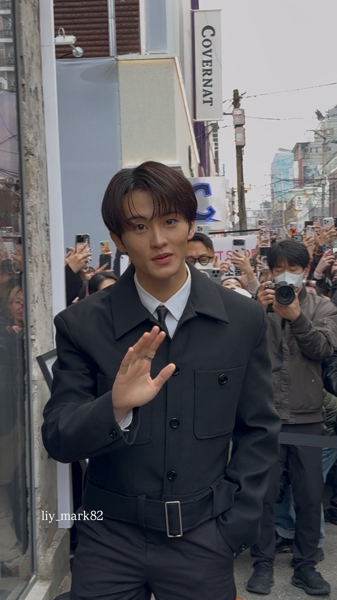 251124 코스알엑스 팝업스토어 참석한 마크 사진들 - 인스티즈(instiz) 연예 카테고리