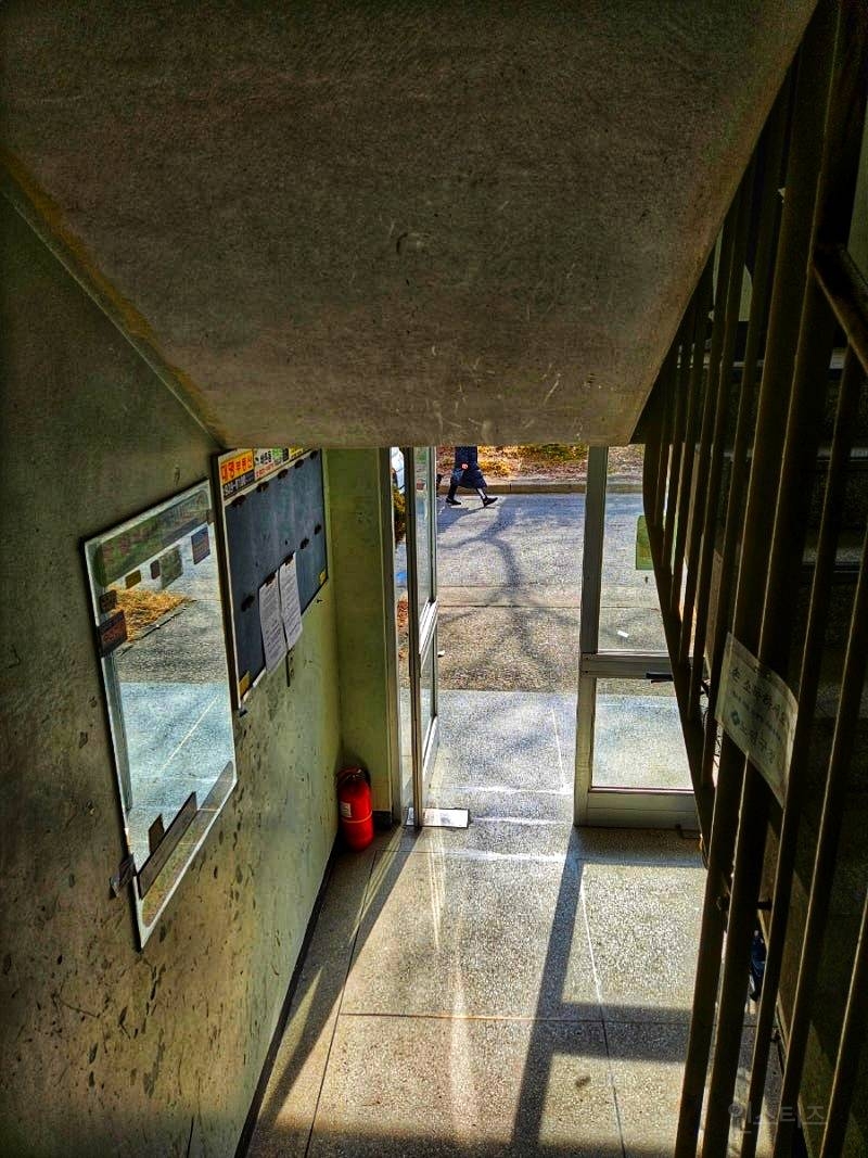 서울 11평 더블역세권 아파트가 전세 9천만원인 이유.jpg - 인스티즈(instiz) 이슈 카테고리