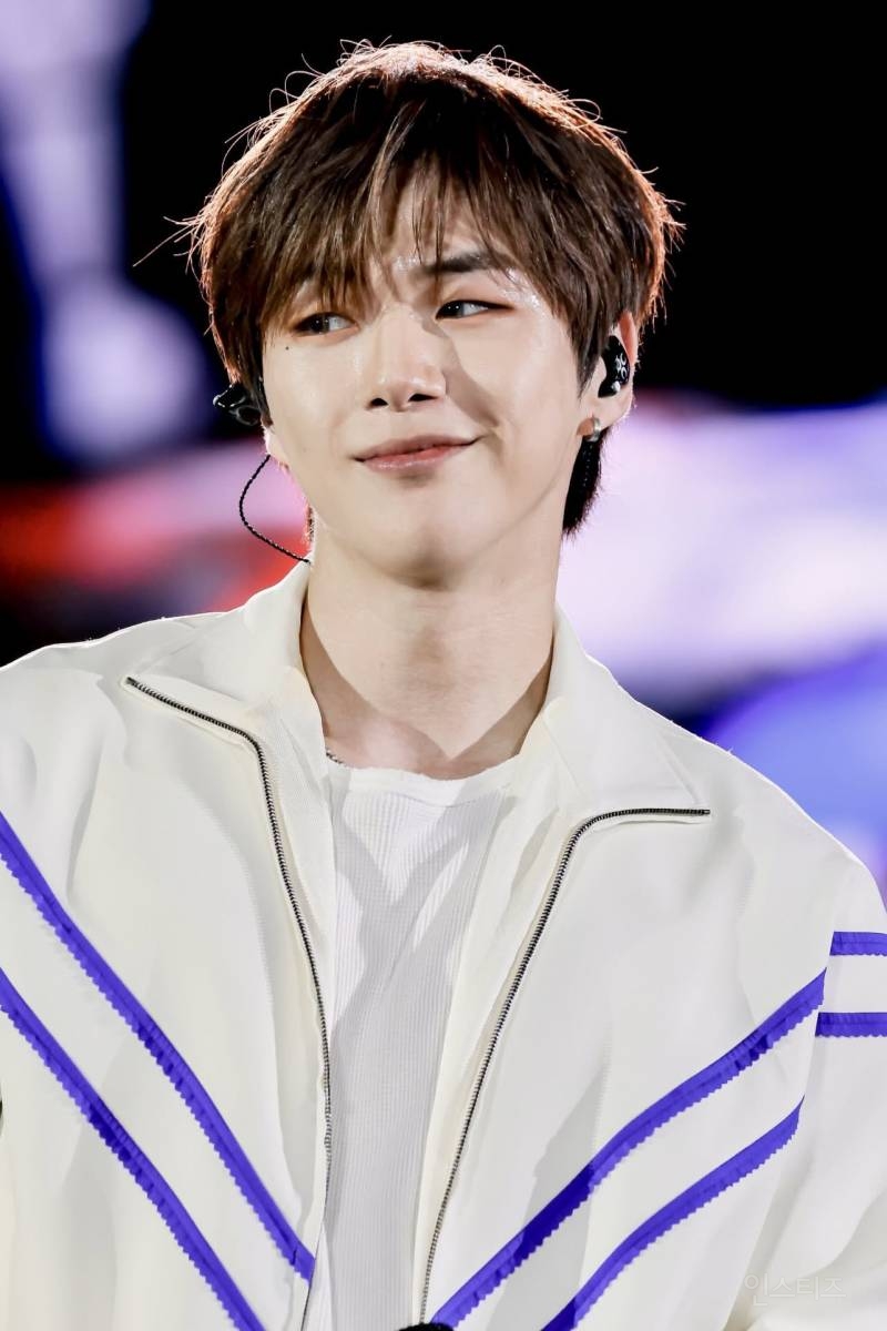 강다니엘 어제자 근황 - 인스티즈(instiz) 이슈 카테고리