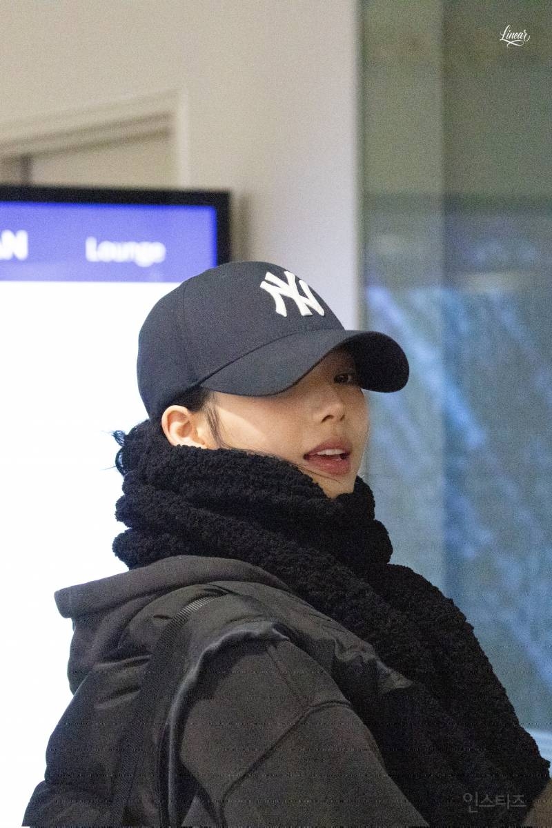 251125 일본 출국한 에스파 카리나 지젤 사진들 - 인스티즈(instiz) 이슈 카테고리