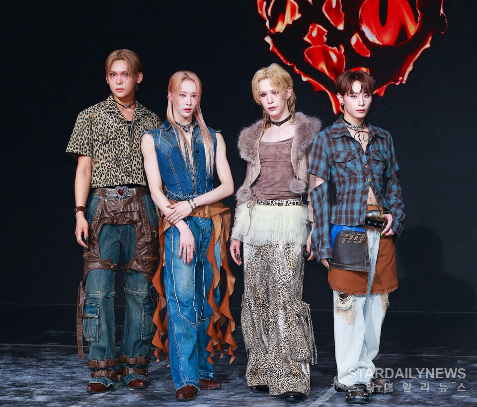 네명중에 한명만 한국인이래 - 인스티즈(instiz) 연예 카테고리