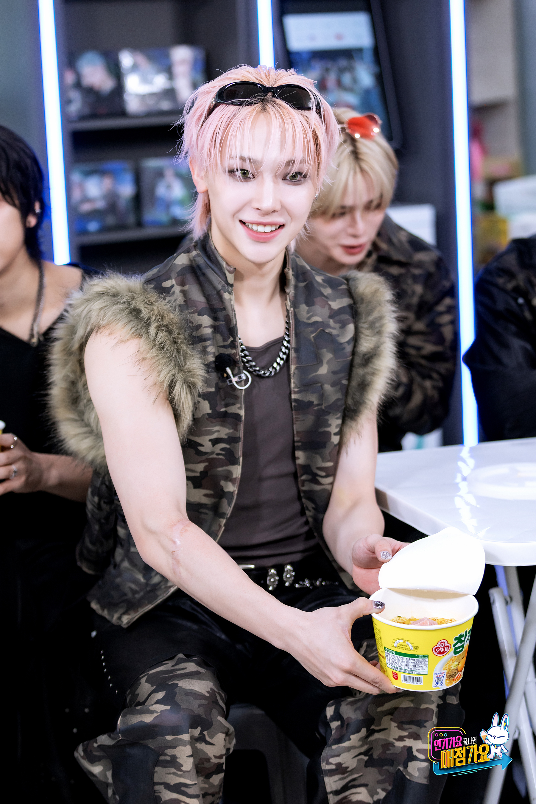 니콜라스 흉터가 너무 좋다 - 인스티즈(instiz) 연예 카테고리