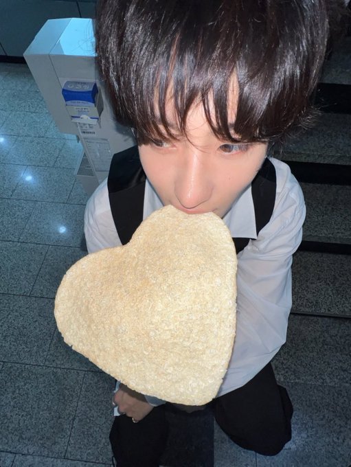 앤톤 셀카 이렇게 주면 여자 죽죠 - 인스티즈(instiz) 연예 카테고리