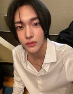 [잡담] 설마.. 원빈이 술마셔서 볼빨개진거냐 - 인스티즈(instiz) 연예 카테고리