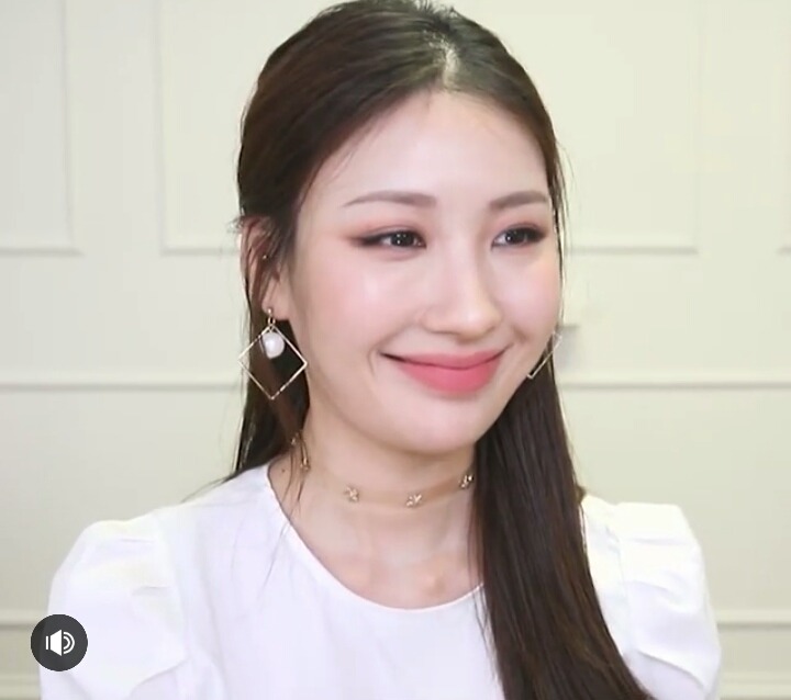 입술 주름 너무 많아요 이사배님!!! - 인스티즈(instiz) 인티포털 카테고리