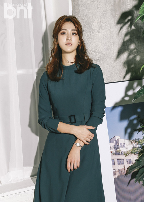 신아영 bnt 화보.jpg - 인스티즈(instiz) 이슈 카테고리