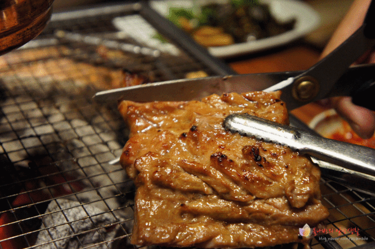 중독된 맛!! 삼겹살 vs 돼지갈비 gif - 인스티즈(instiz) 이슈 카테고리