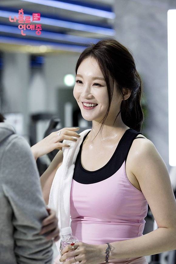 땀 흘리는 강민경.JPGIF - 인스티즈(instiz) 이슈 카테고리