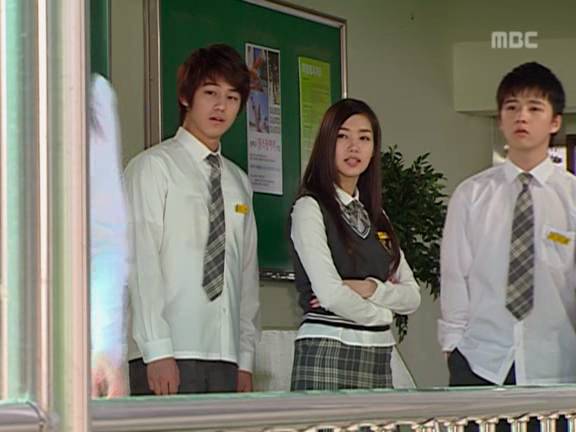 [거침없이하이킥] 짜리 강유미VS목돌이 나혜미.jpg - 인스티즈(instiz) 인티포털 카테고리