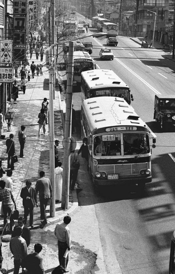 1970~80년대의 옛날 버스안 풍경과 버스 안내양 - 인스티즈(instiz) 인티영상 (종료) 카테고리