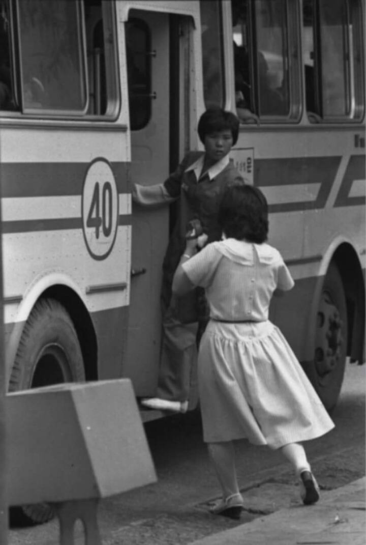 1970~80년대의 옛날 버스안 풍경과 버스 안내양 - 인스티즈(instiz) 인티영상 (종료) 카테고리