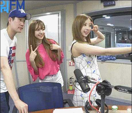 SBS 라디오에 출연한 CIVA 김소희 윤채경 - 인스티즈(instiz) 이슈 카테고리