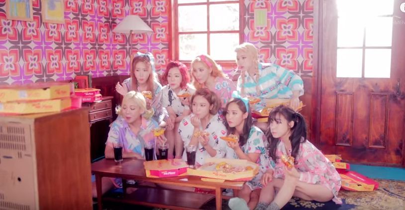 요즘 아이돌M/V에 많이 나오는 대놓고 하는 ppl - 인스티즈(instiz) 이슈 카테고리