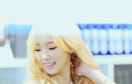 금발 태연 .gif - 인스티즈(instiz) 이슈 카테고리