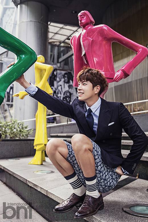 홍종현 싱가폴에서 찍은 bnt 화보 - 인스티즈(instiz) 이슈 카테고리